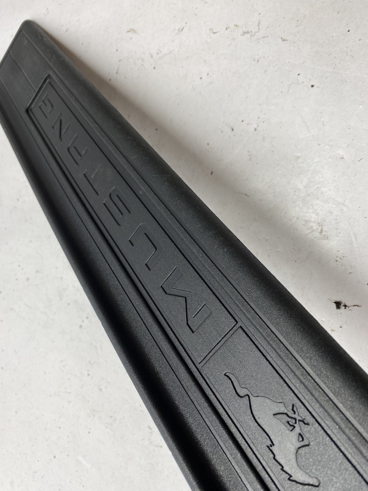 2016 FORD MUSTANG Convertible Front Right Interior Step Trim FR3B ...