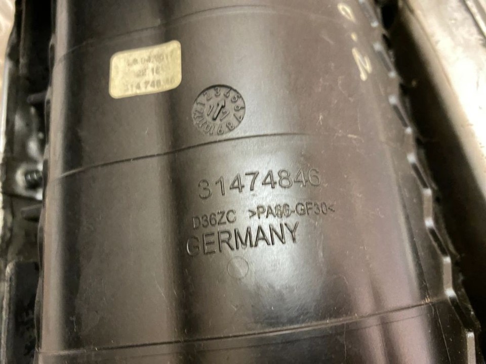 Volvo XC90 2018 Diesel 173kW Intake resonator 31474846 UTO52656 | eBay UK
