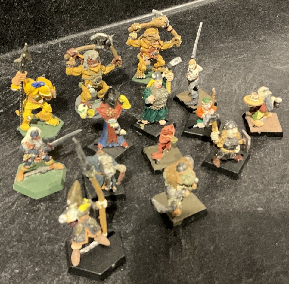 Lot Of 14 Assorted Dungeons & Dragons Miniature Figurines Lot #20 | eBay