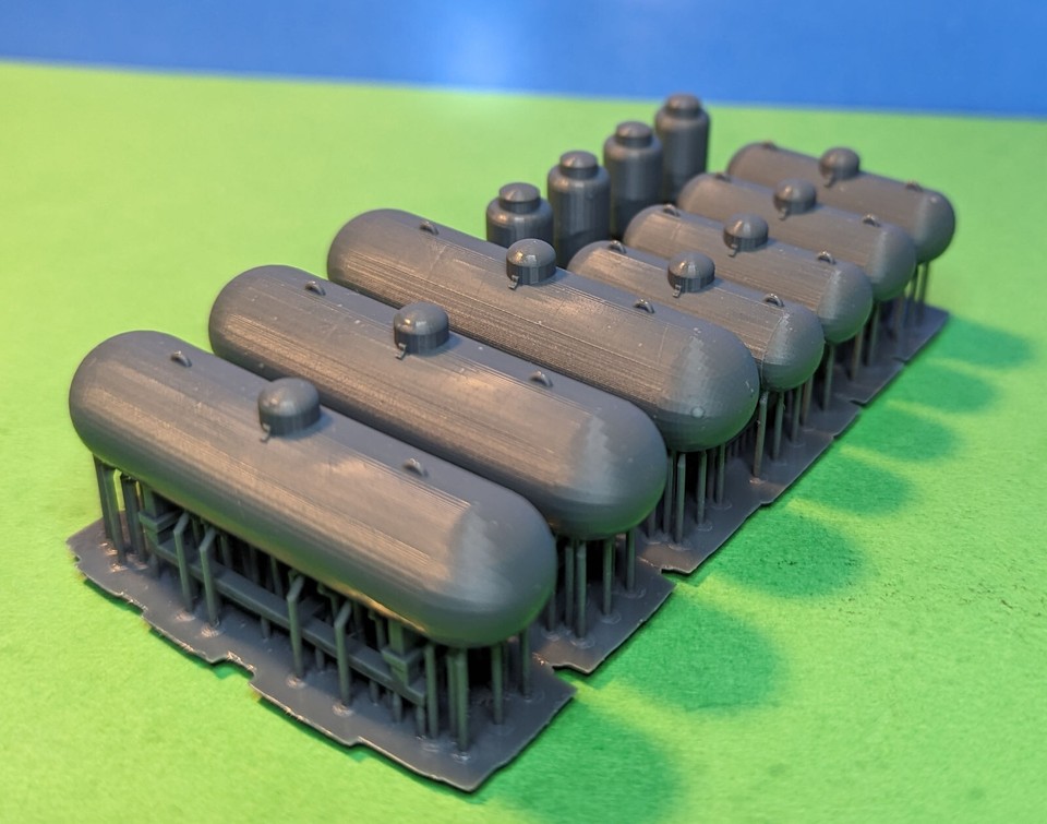 Set of 11 HO-scale Propane tank HO1011 | eBay