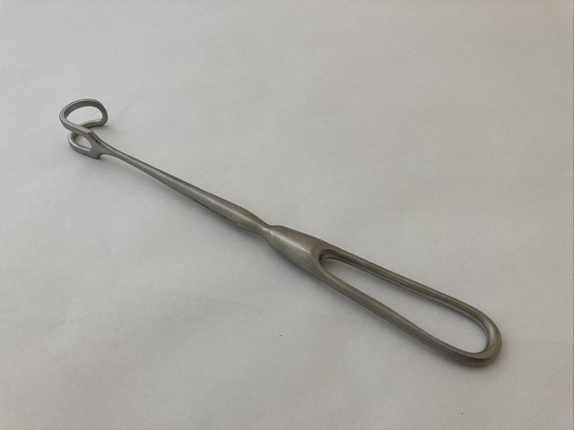 V. Mueller SU3760 Green Goiter Retractor C5 for sale online | eBay