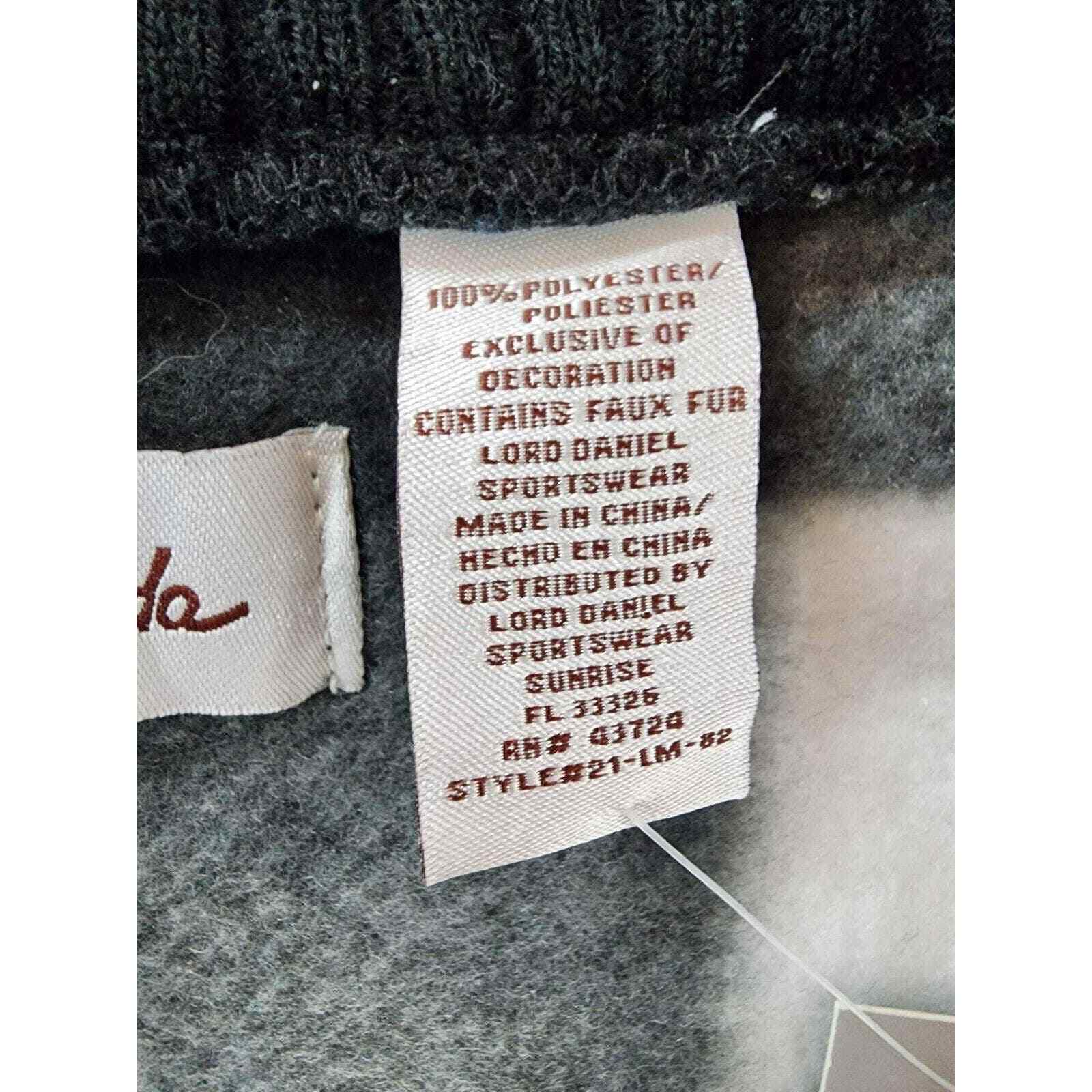 NEW Le Moda Fleece white/Black Plaid Side Button Cape Wrap Poncho One ...