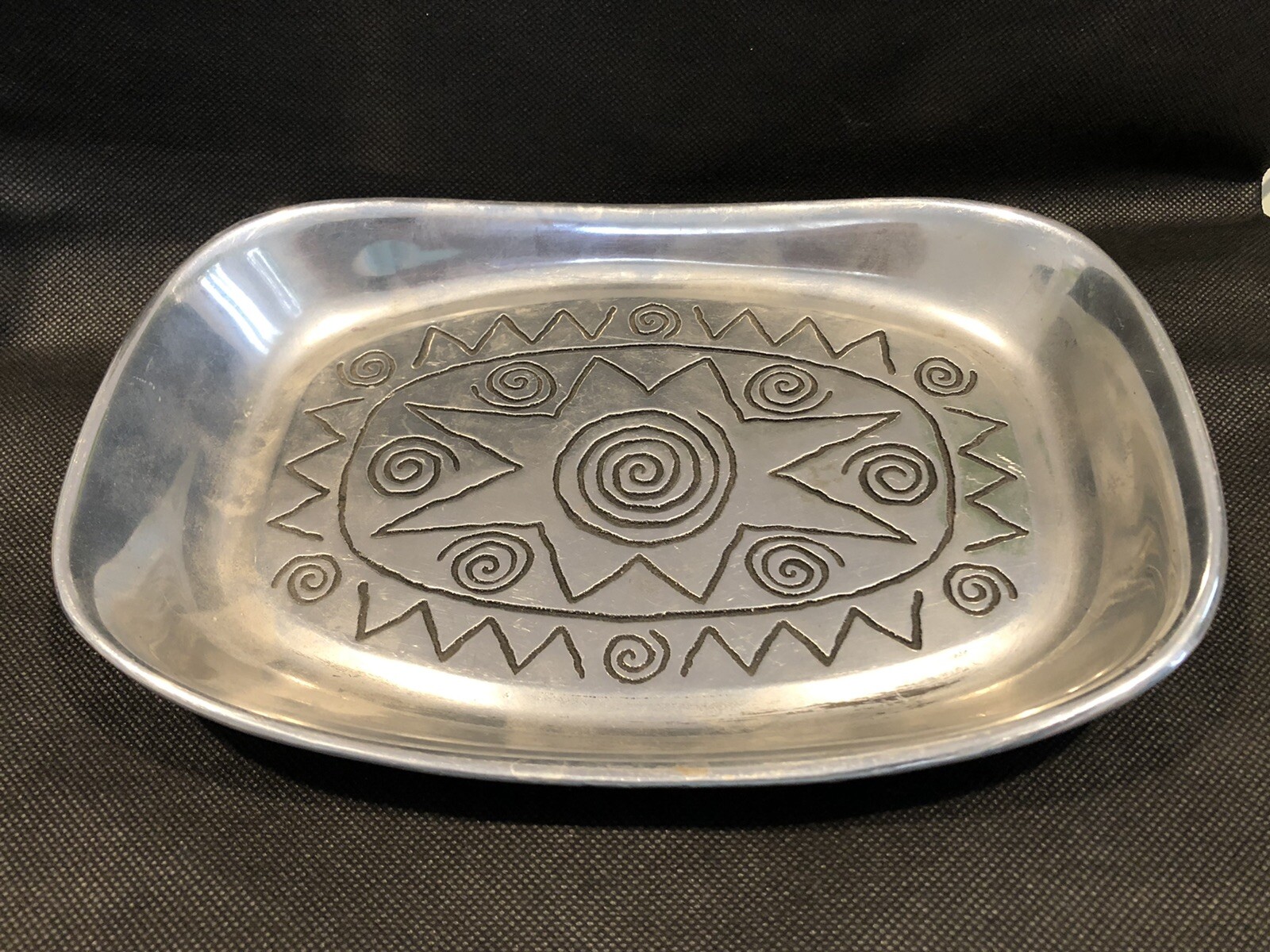 The Wilton Co. RWP Armetale Reggae Bread Tray #820044 Pewter Serving ...