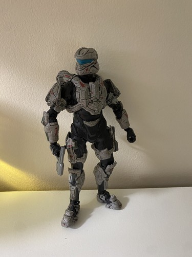 Halo 4 Series 3 Spartan commander Sarah Palmer Action Figure McFarlane ...