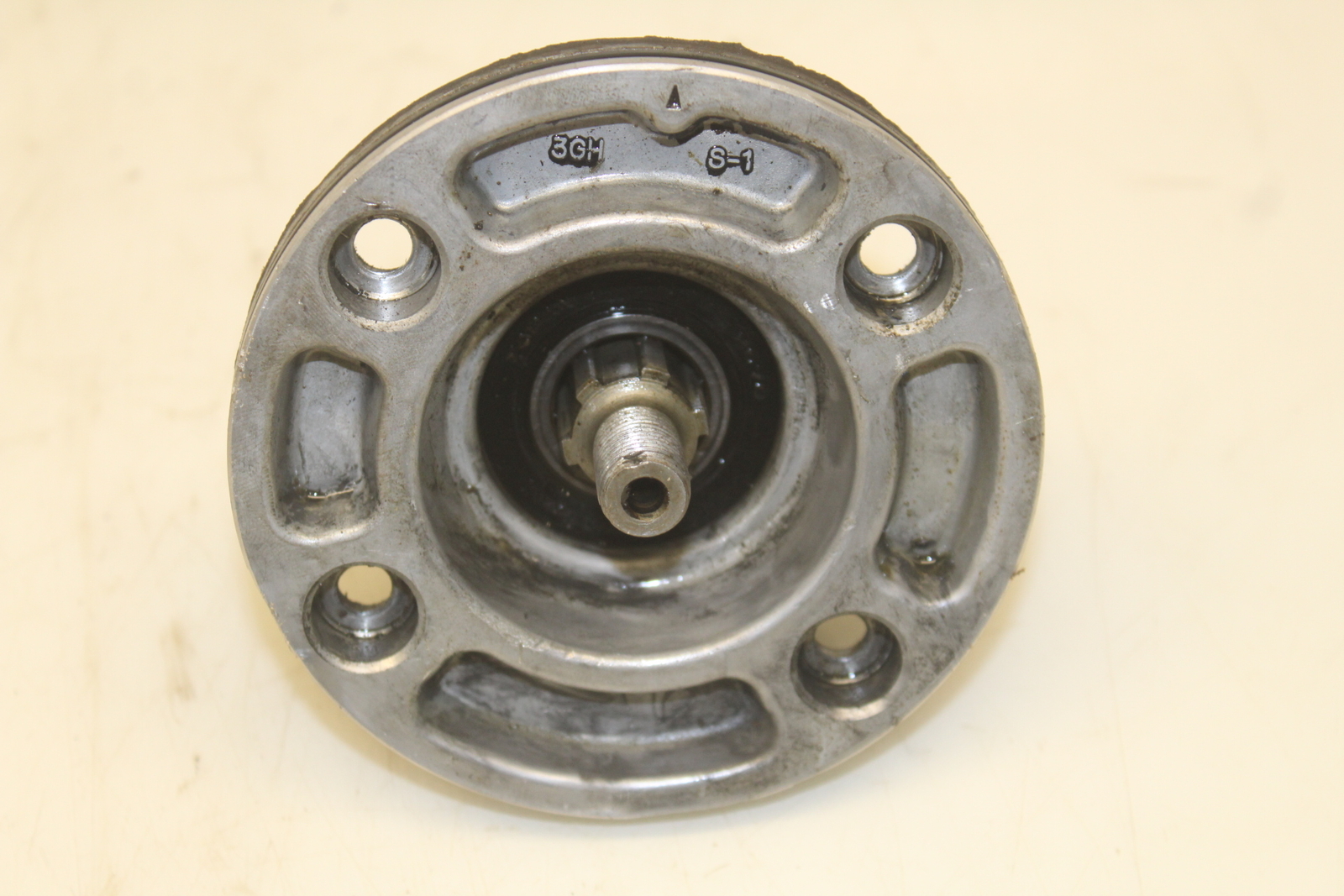 yamaha 89-91 moto 4 Middle Drive Gear Housing 3GH-17510-00-00 | eBay