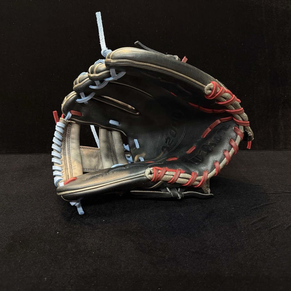 RELISTED! Wilson A2000 Infield Baseball Glove 1787 11.75" RHT Black ...