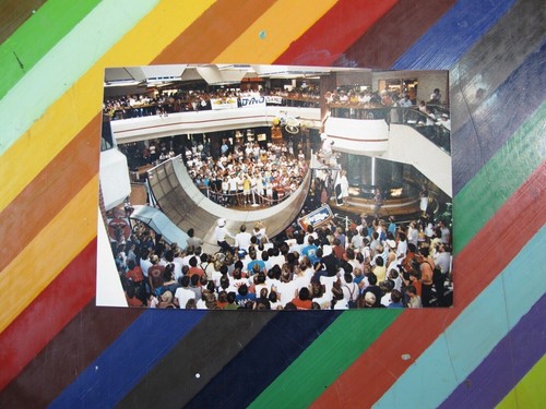 vtg skateboard photo 1980s Vision mall demo plexiglass half pipe Gale ...
