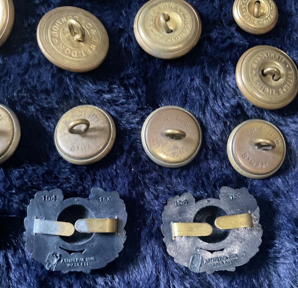 Job Lot British Army WW1 WW2 Buttons Marines Collar Tank Corps REF2 ...