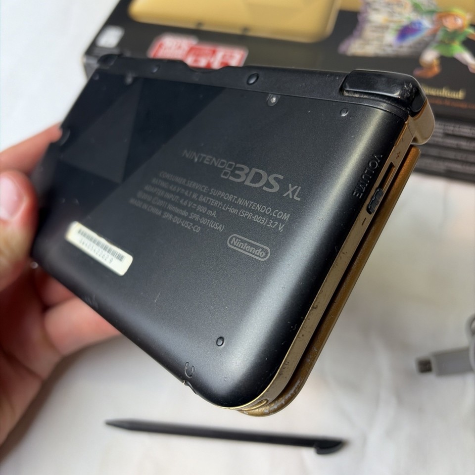 Nintendo 3DS XL Legend of Zelda Link Between Worlds Edition Tested ...