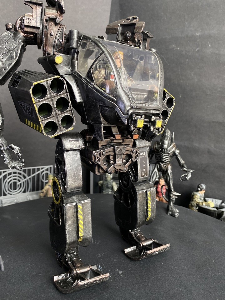 Dune Dust-Reaper Walker | Arrakis Patrol Mech | Custom Heavy-Weathered ...