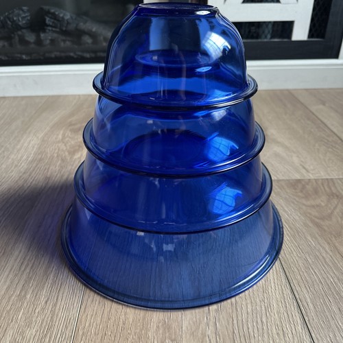 Pyrex Glass Cobalt Blue Nesting Mixing Bowls 4-Piece Set 322 323 325 ...