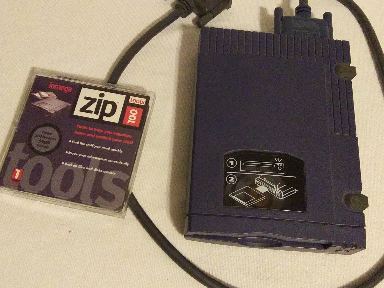 Iomega+Zip+Disk+100mb+External+Hard+Drive+Blue+Z100p2+02959B03 for sale ...