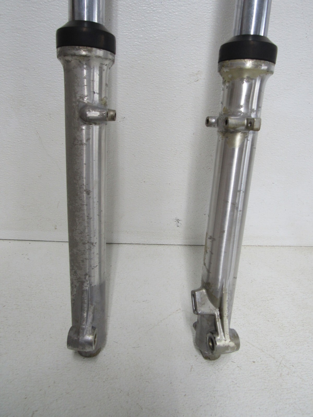 1983 YAMAHA XT250 XT 250 FORKS FRONT END SUSPENSION TRIPLE CLAMPS OEM ...