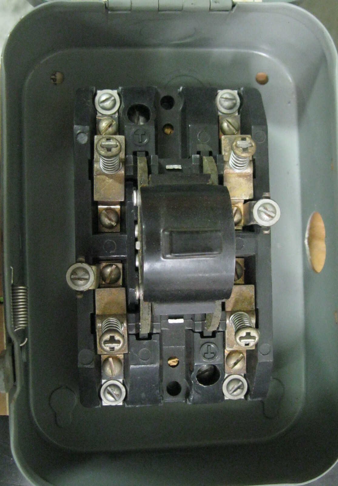 Trumbull 7260 Double Throw Tumbler Switch 20 Amp 2 Pole | eBay