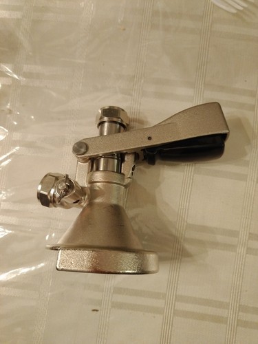A Type Keg Coupler Stainless Steel Beer Keg Dispenser Connector ...