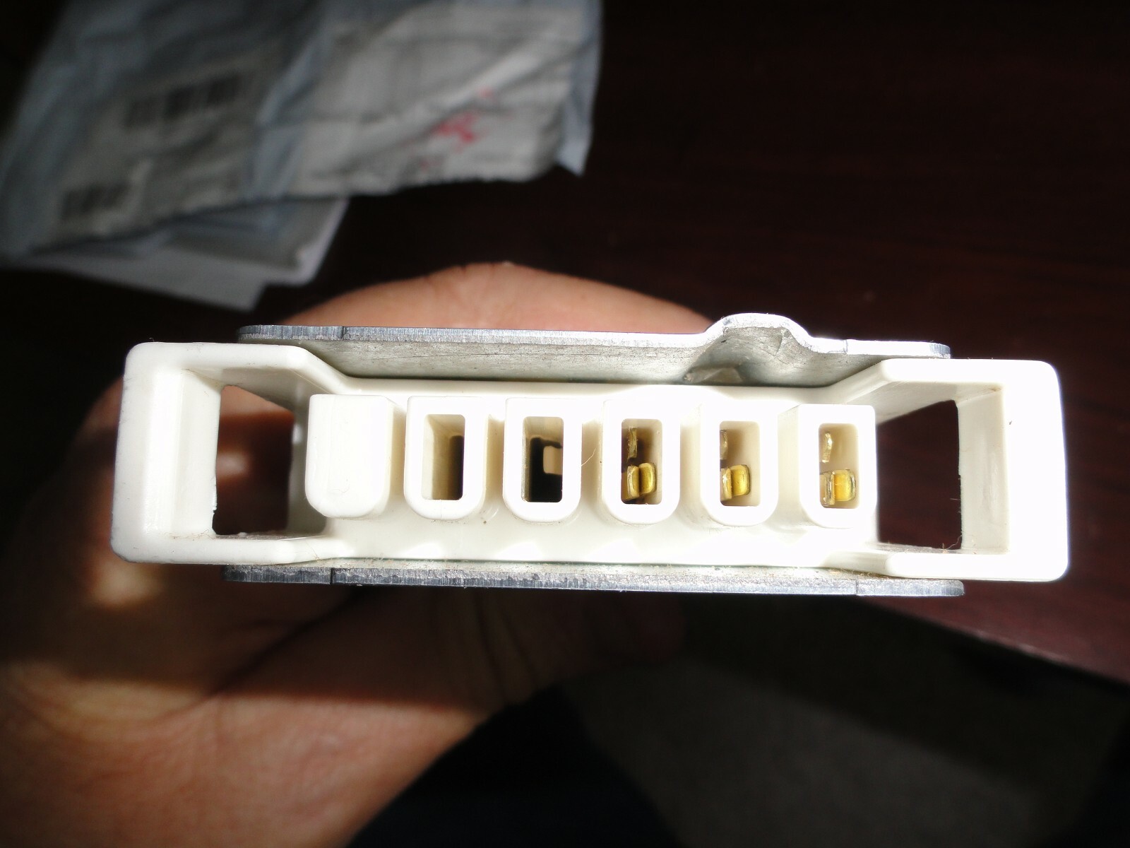 1 Cooper Lighting 27ST10/2G MWS Modular System Starter Fittings, 277V ...