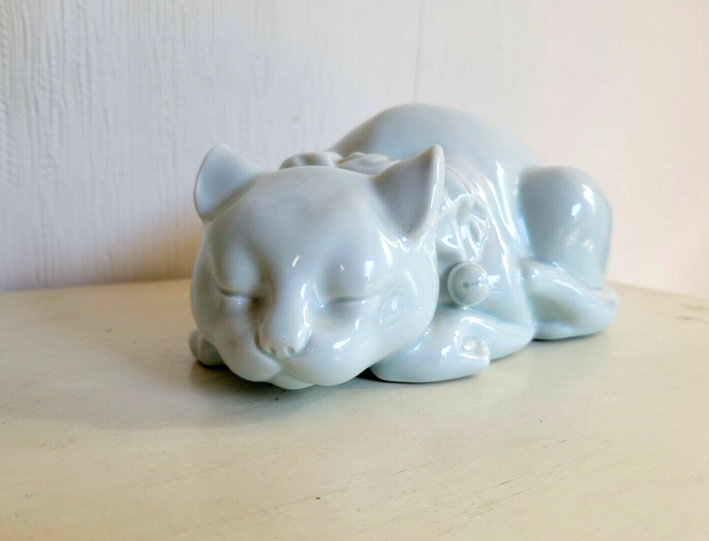 Celadon Cat 9" Vintage Beautiful Kitten Sleeping Andrea by Sadak | eBay