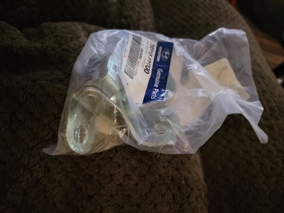 Kia Forte Hyundai Accent Venue Left LH Door Lower Hinge Assembly 79315 ...