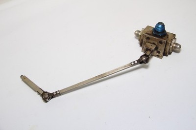 Cessna 172 Fuel Selector Valve Assembly & Shaft, P/N: 0513120-200 / ...