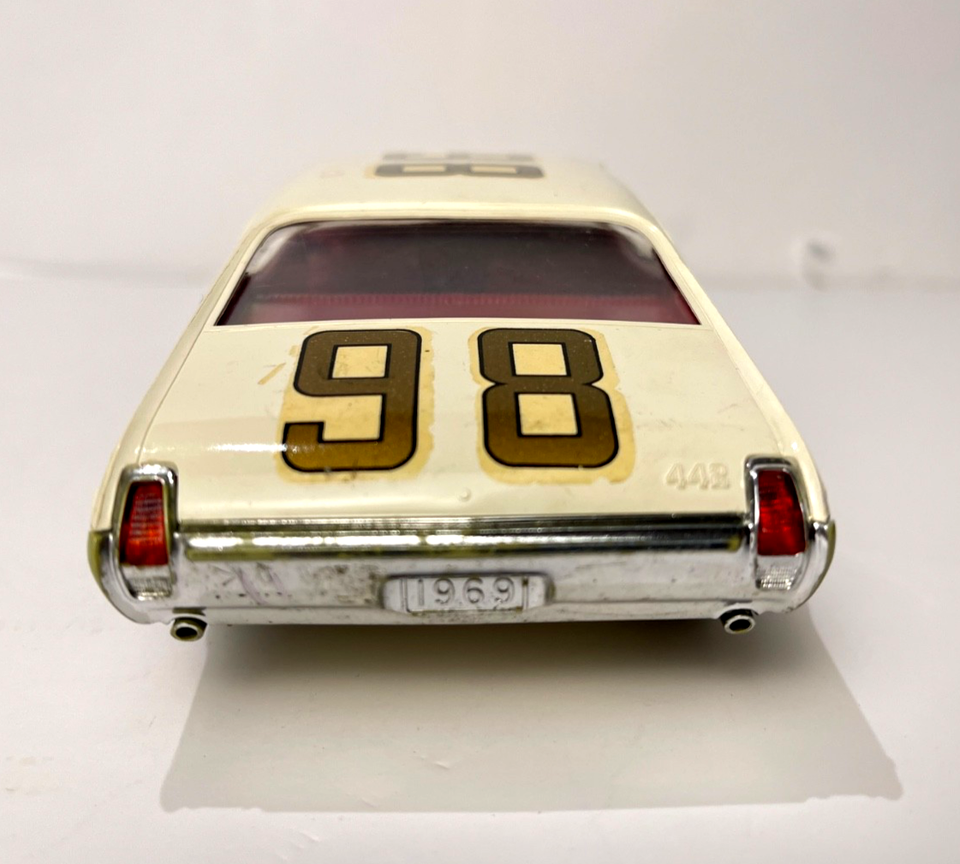 Vintage AMT/C19 Oldsmobile Promo Car 1969 White Model 1/25 | eBay