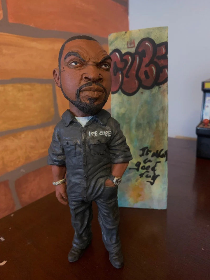 2Pack Hip Hop Biggie&2Pac Red Scarf bro Sculpture or choice Garden Home ...