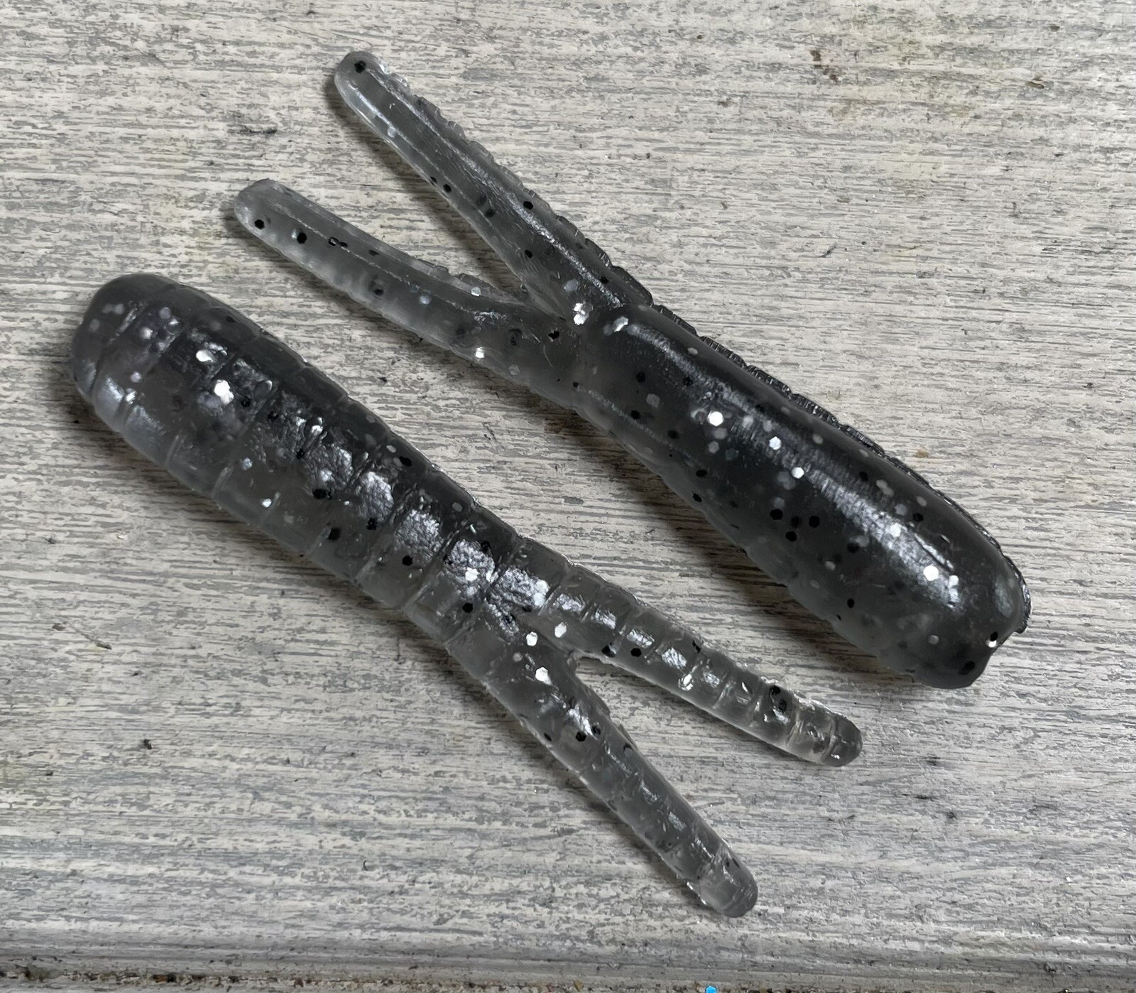 crappie lure 1.5” Beetle Spin Bodies Smoke Silver Lot Of 40 Split Tail ...