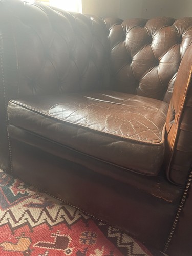 Distressed Leather Chesterfield Tub Armchair Deep Buttons Padded Club ...