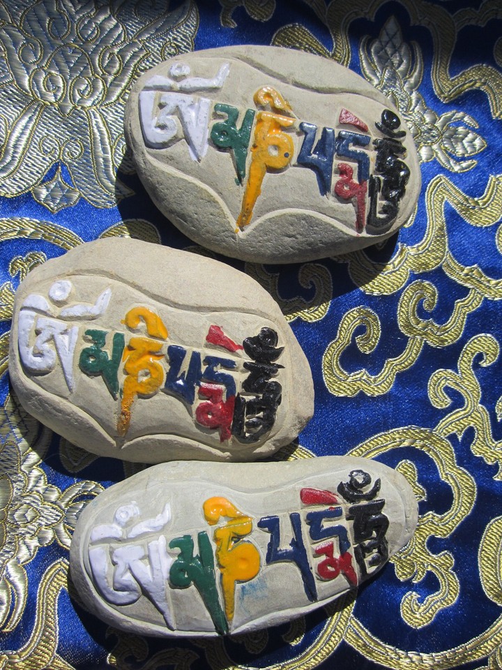 Hand Paint & Carved Mani Stone Om Mani Mantra Tibetan Buddhist Script ...