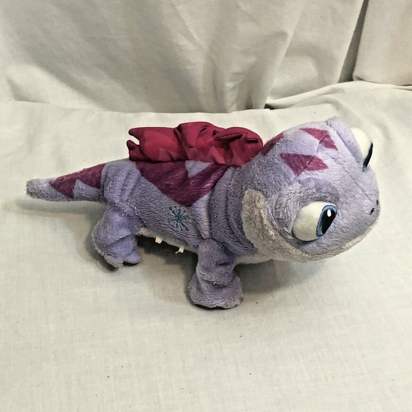 Disney Frozen 2 Walks and Glows Fire Spirit Bruni Salamander Plush Toy ...