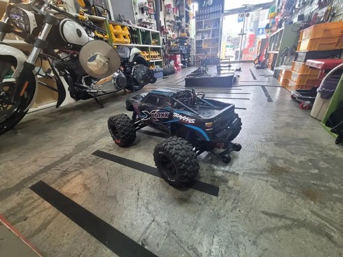 I sell the RC car Traxas XMax | eBay