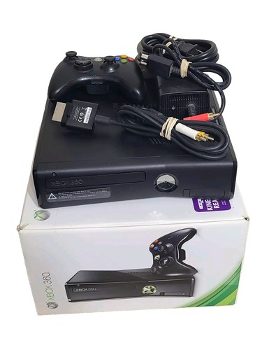 Microsoft Xbox 360 Slim 4GB Black Console Bundle With Manual IOB Great ...