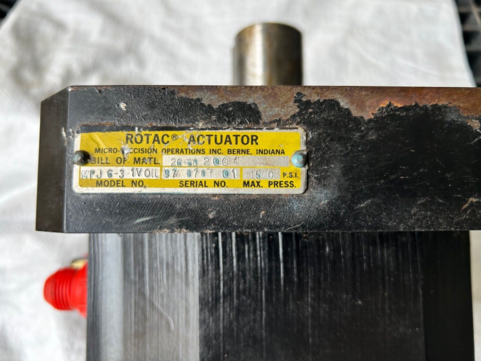 ROTAC MPJ 6-3 1V OIL Rotary Actuator ( From an Eaton Leonard VB100 HP ...