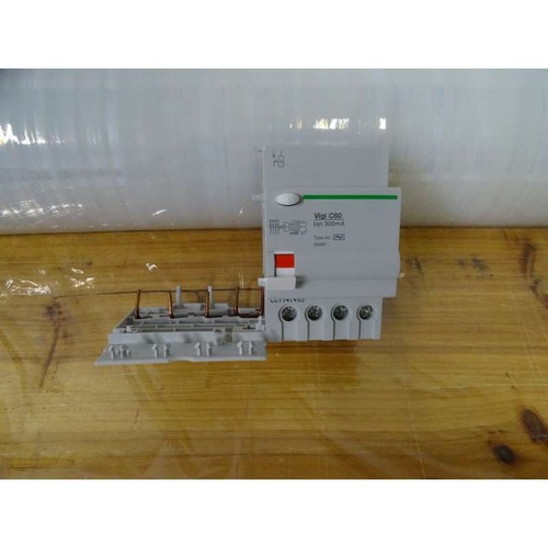 26597 Module Différentiel Vigi C60 4P 25A 220...415V 0,3 A Classe AC | eBay