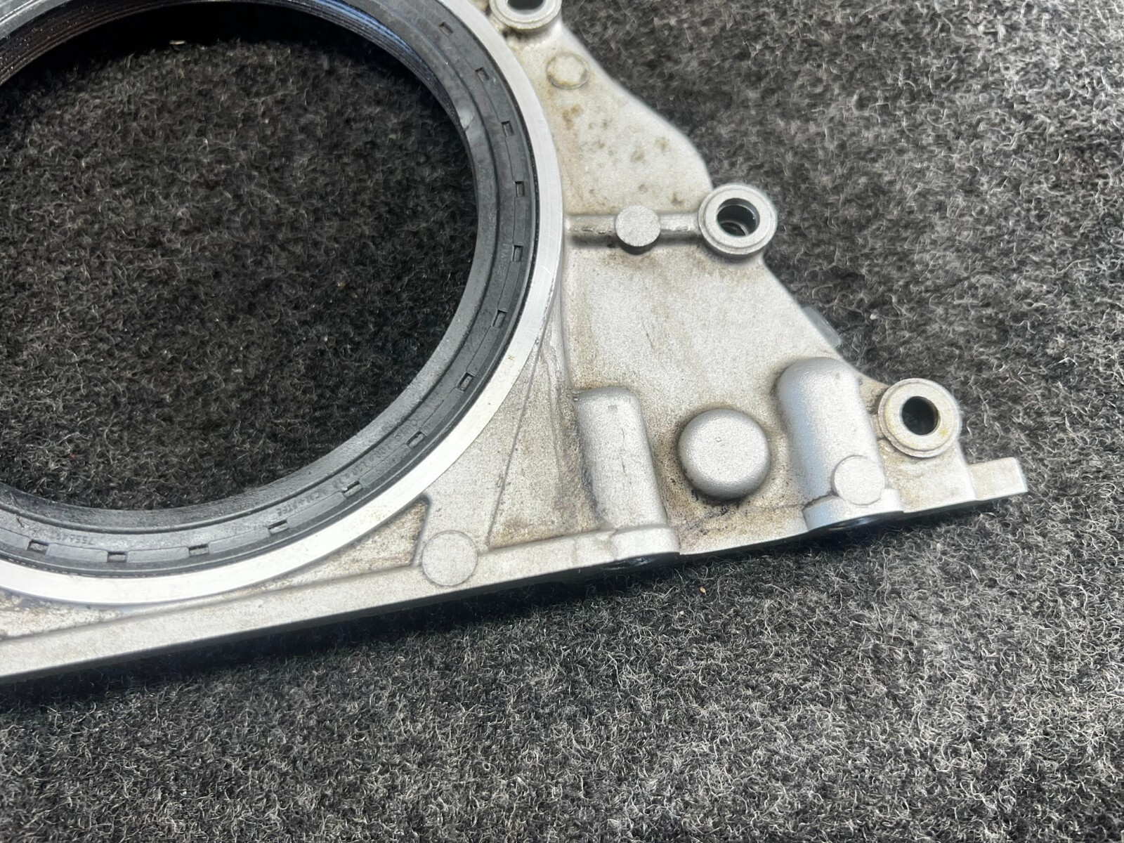 BMW 2010-2019 E70 E71 F10 F02 F13 N63 S63 ENGINE CRANKSHAFT COVER SEAL ...