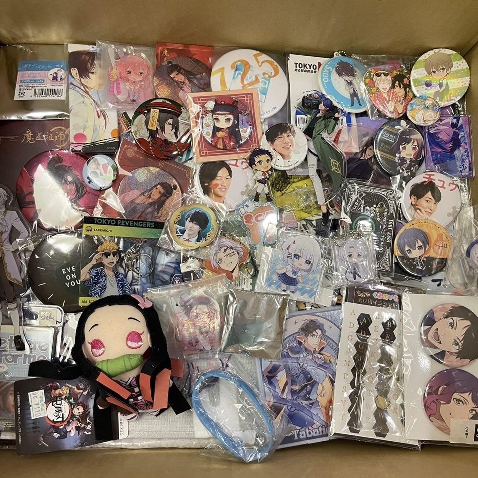 Huge Anime Merchandise Lot Over 550 Items Badges Keychains Standees ...