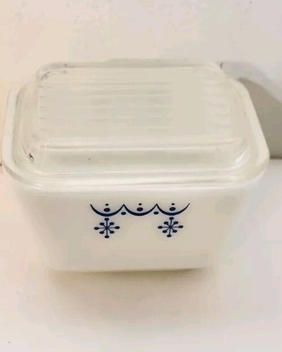 Vintage PYREX Snowflake Garland 501 Fridge Mate | eBay