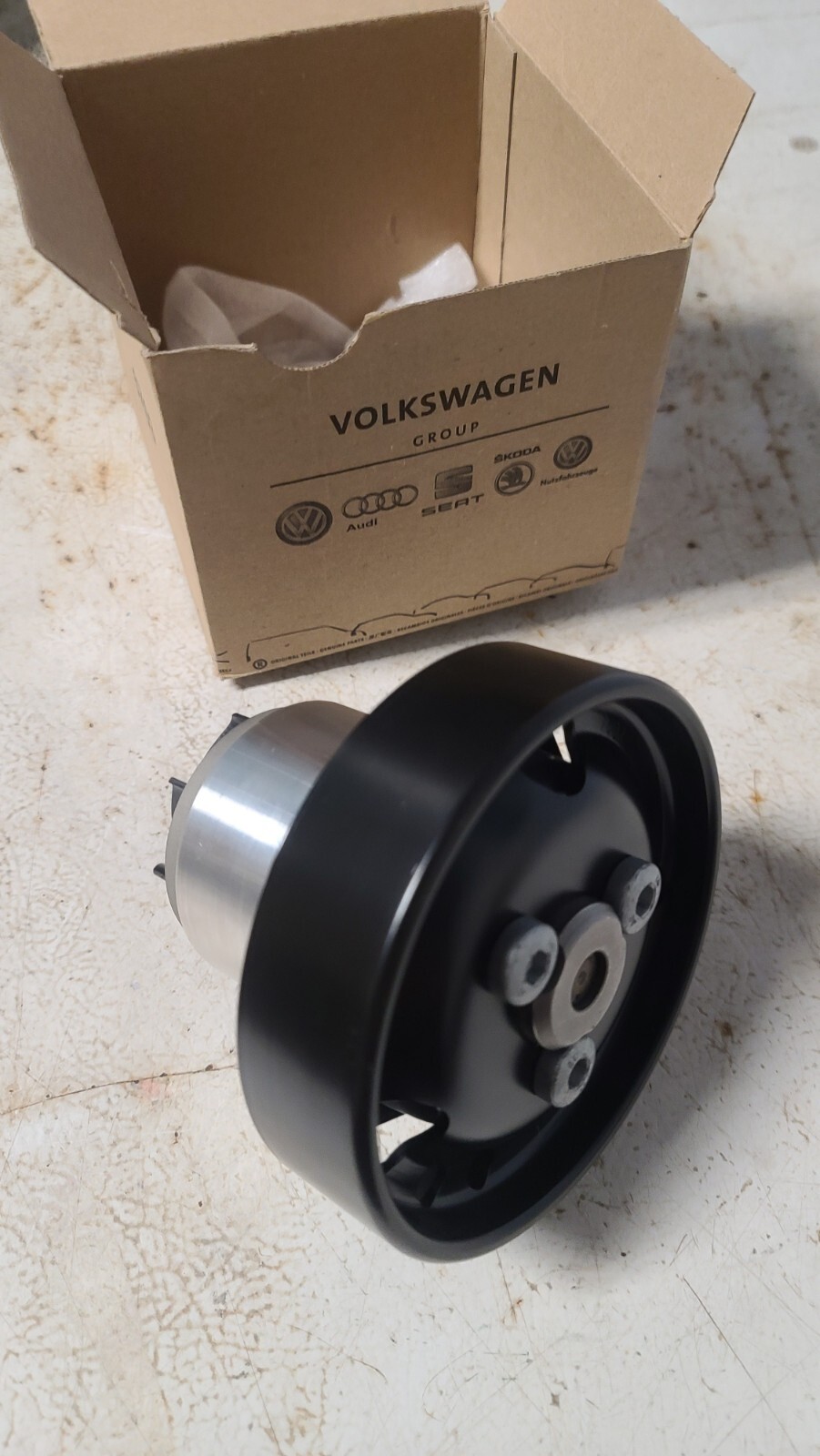 NEW OEM VOLKSWAGEN TOUAREG 7P WATER PUMP 03H121008M | eBay