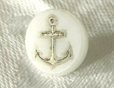 Buttons - Clam Broth