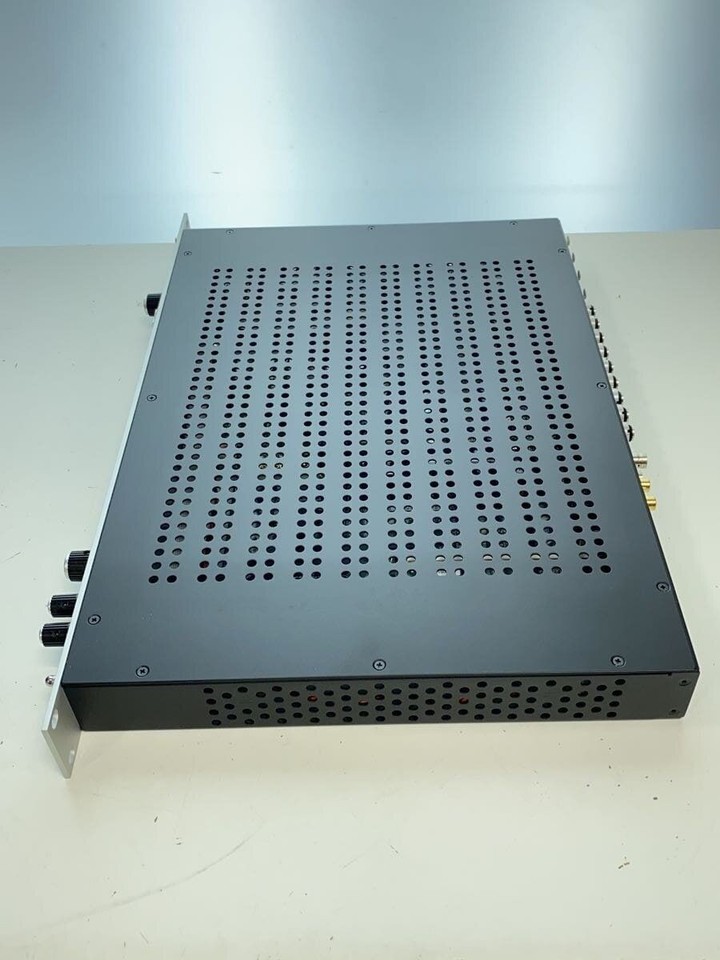 UNIVERSAL AUDIO Peripherals Other AUDI Apollo Quad Instrument More Used ...