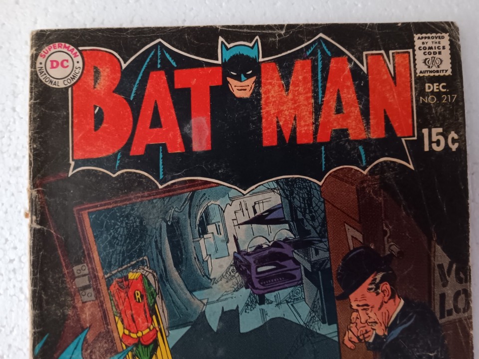 BATMAN No. 217 (DC December 1969) Neal Adams Cover Final Silver Age ...
