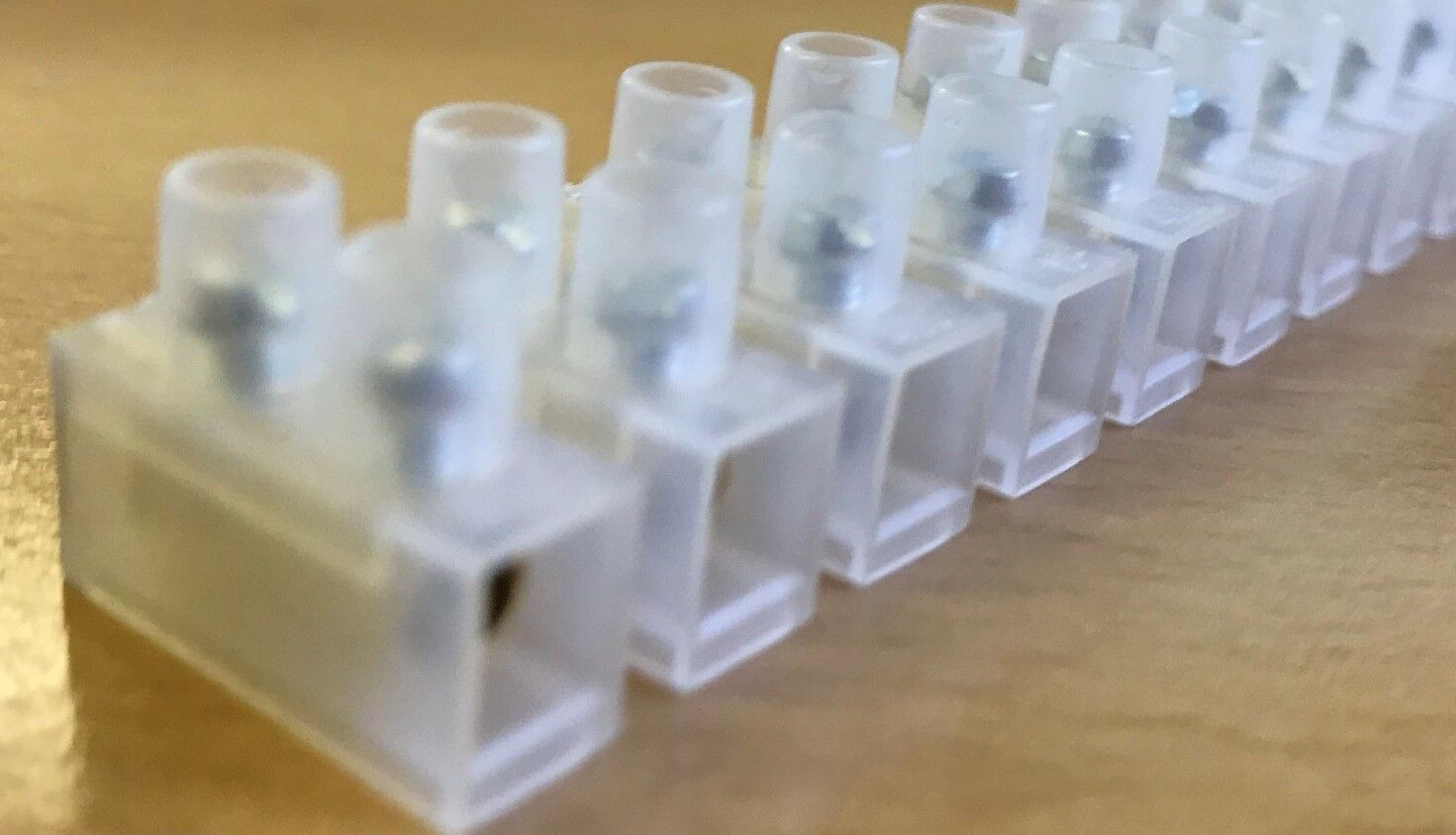 12 WAY CONNECTOR STRIP CHOC BLOCK TERMINAL 10AMP ELECTRICAL CONNECTION ...