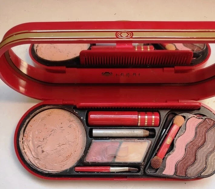 Pupa Eyes Makeup Kit | Saubhaya Makeup