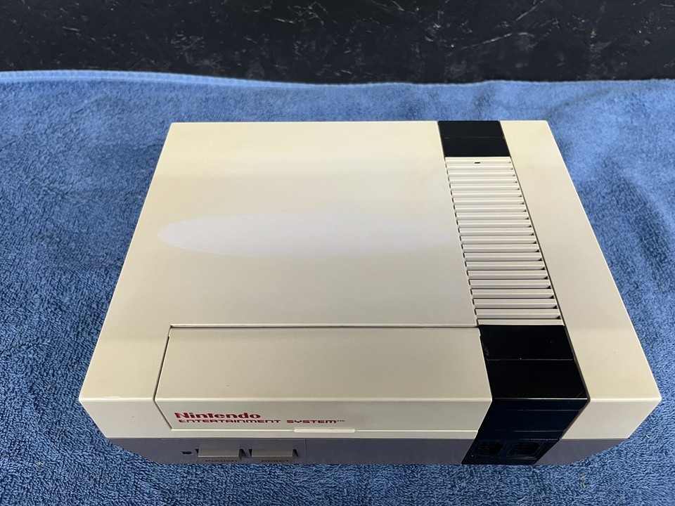 Nintendo Entertainment System Nes-001 Mario Duck Hunt Mario 2 Tested ...
