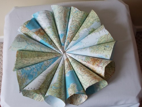 20 WORLD MAP CONFETTI CONES READY ASSEMBLED | eBay UK