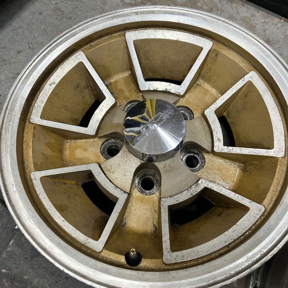 Oldsmobile 14x6 Wheels Cutlass Supreme Optional Aluminum Wheels Rims 79 ...