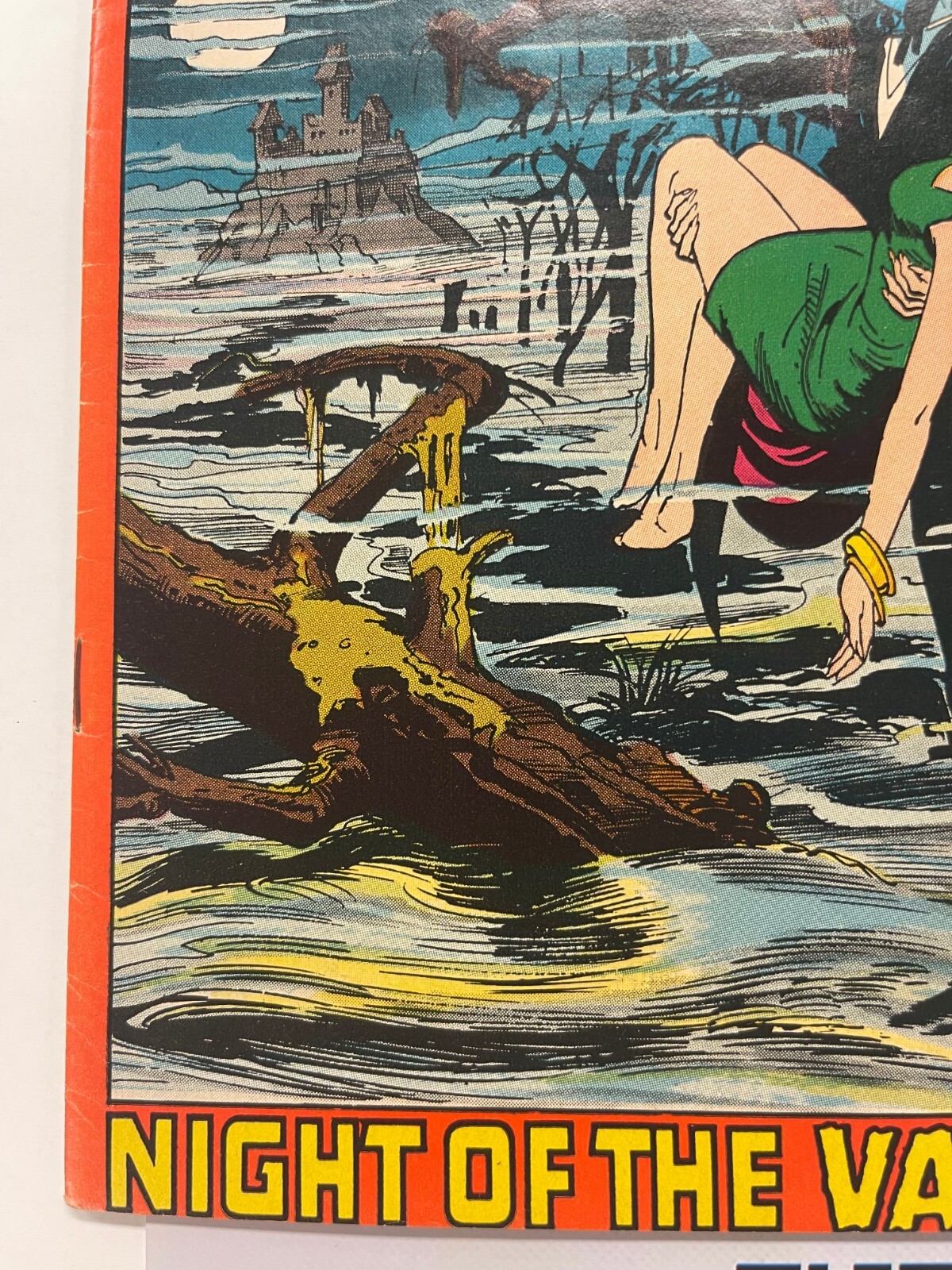 Tomb Of Dracula # 1 VG/FN Marvel Comic Book Vampire 1st Appear Neal ...