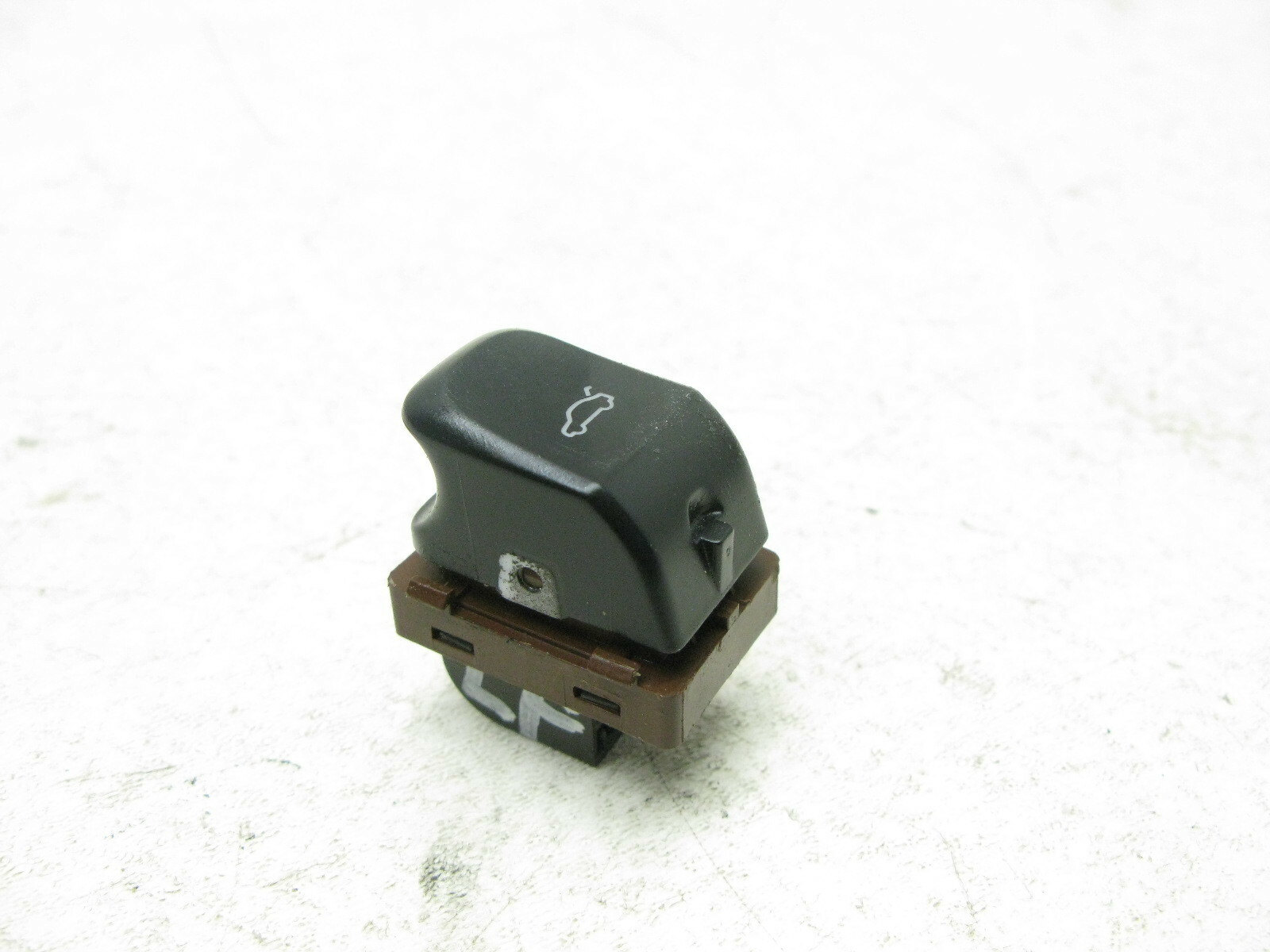 08-16 AUDI 8T A5 S5 RS5 COUPE TRUNK RELEASE SWITCH BUTTON OEM 022110 | eBay