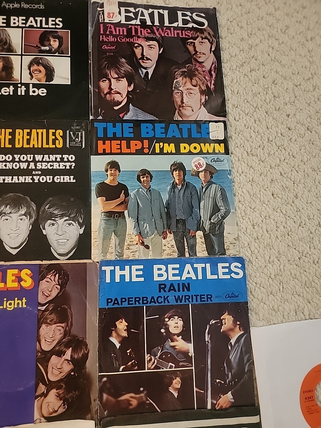 Beatles 45 rpm LOT of 32 Records Capitol VEEJAY SWAN TOLLIE Pic Sleeves ...