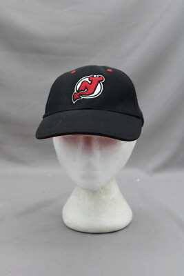 New Jersey Devils Hat (VTG) - Classic Logo by American Needle - Adult ...