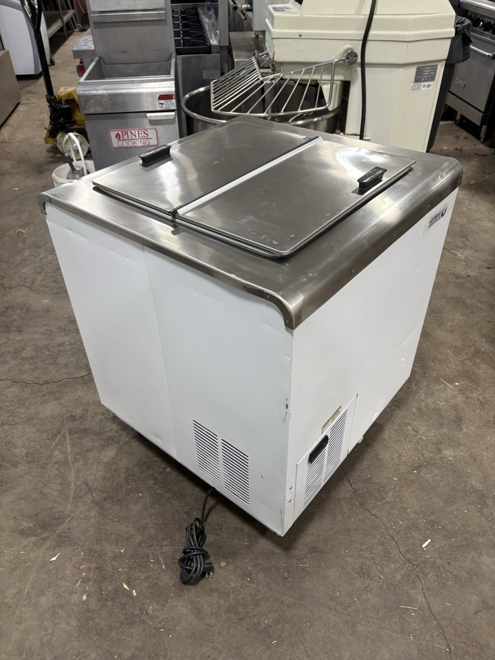 NEW GLOBAL Refrigeration- Ice Cream Dipping Cabinet -4 Hole Freezer ...